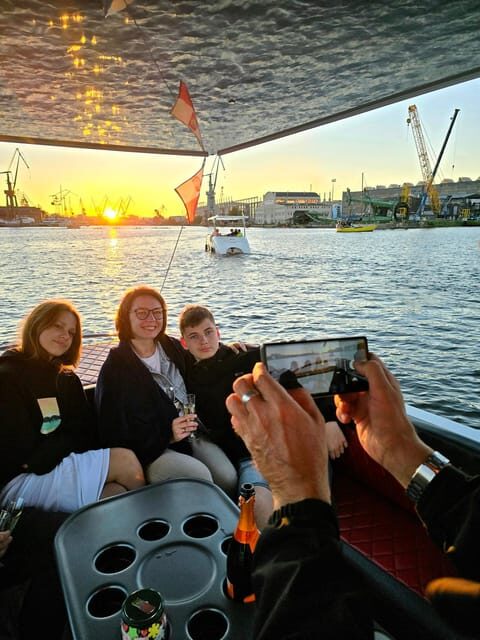 Gdask: Motawa River Eco Cruise at Sunset with Prosecco - FAQ