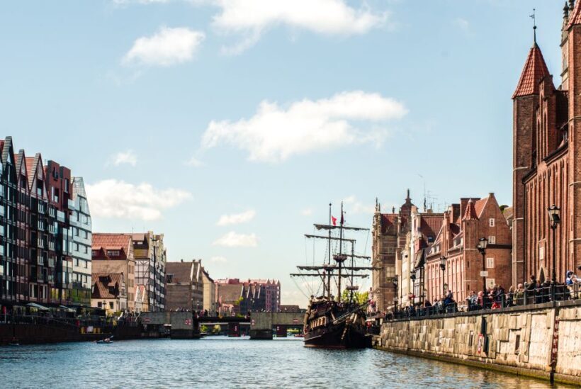 Gdask: Motlawa River Yacht Cruise - An In-Depth Look at the Gdansk Yacht Cruise Experience
