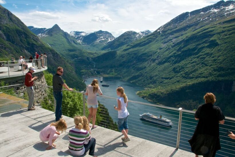 Geiranger: Bus Tour with Multilingual Audio Guide - FAQ