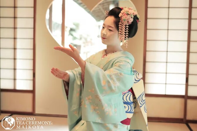 Geisha Show and Ozashikiasobi in Kyoto at a Traditional Machiya - Key Points