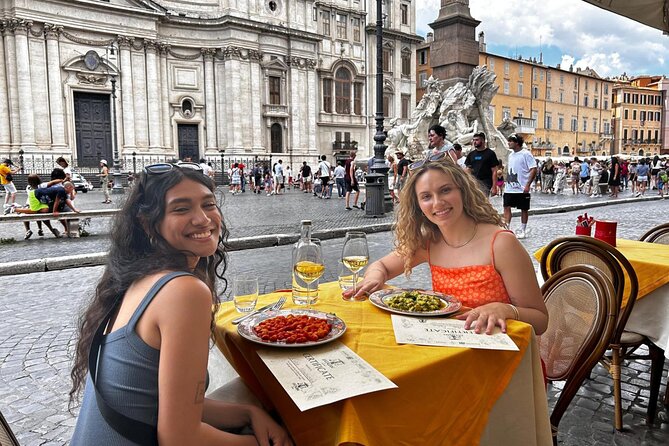 Gelato and Fettuccine Pasta Cooking Class in Rome Piazza Navona - The Differences That Make This Tour Special