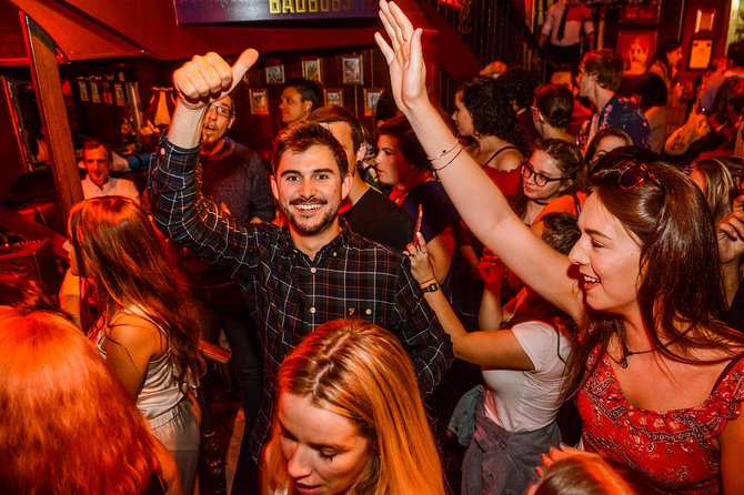 Generation Pub Crawl Dublin - Dress Code and Atmosphere