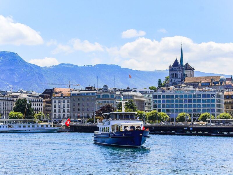 Geneva: 50-Minute Lake Geneva Cruise - Audio Guide and App