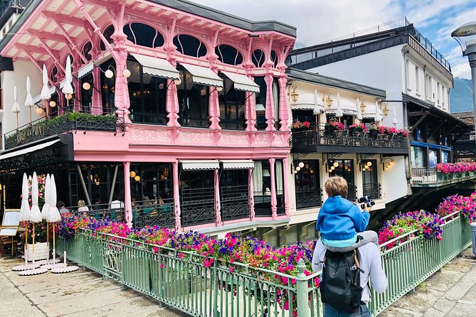 Geneva Day Trip to Mont Blanc glacier and 3860m Top - Aiguille du Midi: Reaching the Summit