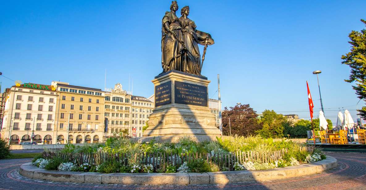 Geneva: Express Walk With a Local in 60 Minutes - A Small Group Atmosphere for an Intimate Experience