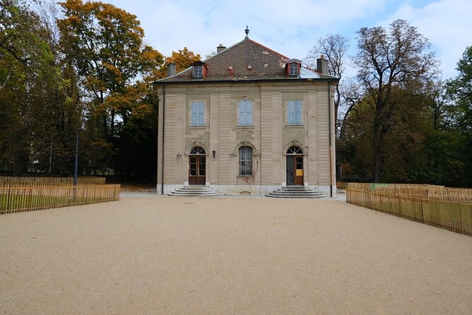 Geneva (International District) City Sights Self-Guided Tour - FAQ