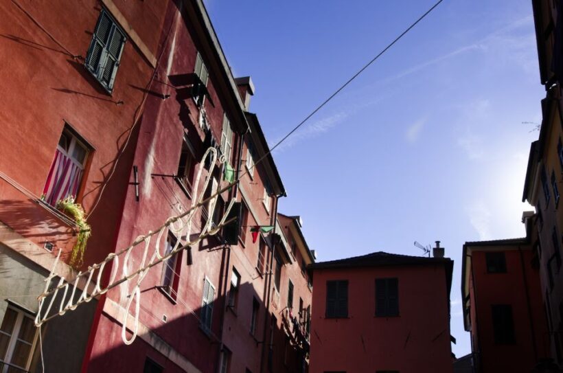 Genoa: Secret Corners Photography Tour and Traditional Snack - What Makes This Tour Stand Out?