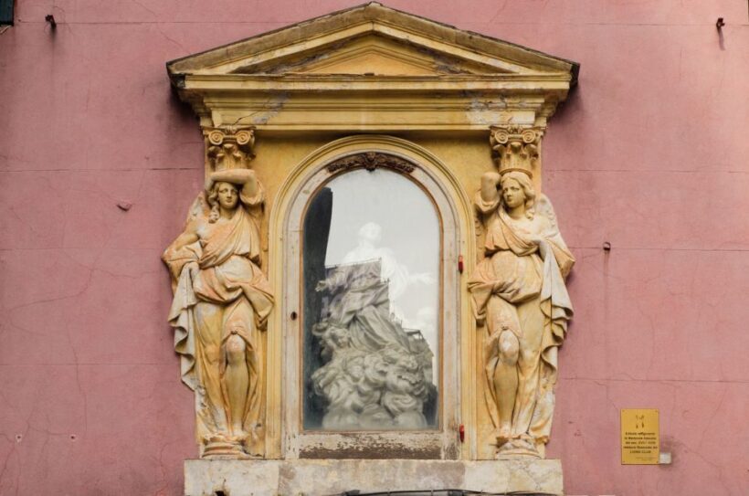 Genoa: Secret Corners Photography Tour and Traditional Snack - Practical Details and Tips