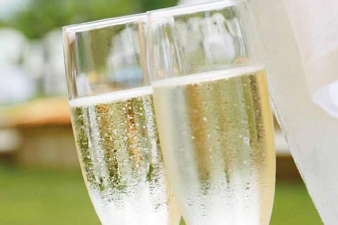 Genoa Walking Tour: Discover Hidden Treasures and Street Food - Via Pre: From Wealth to Diversity