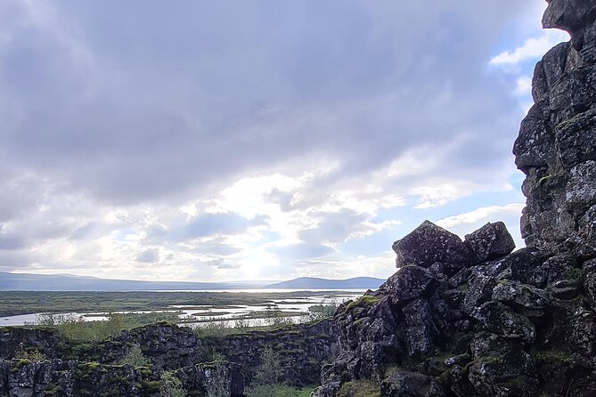 Geological Golden-Circle Tour / Small Group Adventure - Admiring the Gullfoss Waterfall
