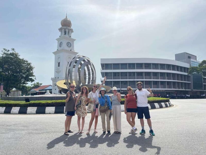 George Town: Heritage Walking Tour with Street Food Tasting - Key Points