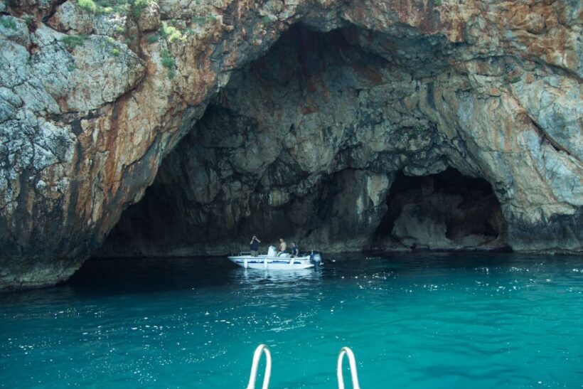Georgioupolis: Rent a Boat Safari Sea Tour - The Sum Up