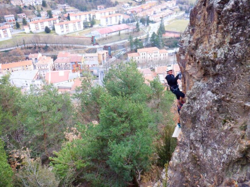 Gerona: Via Ferrata Roca de la Creu en Ribes de Freser - FAQ