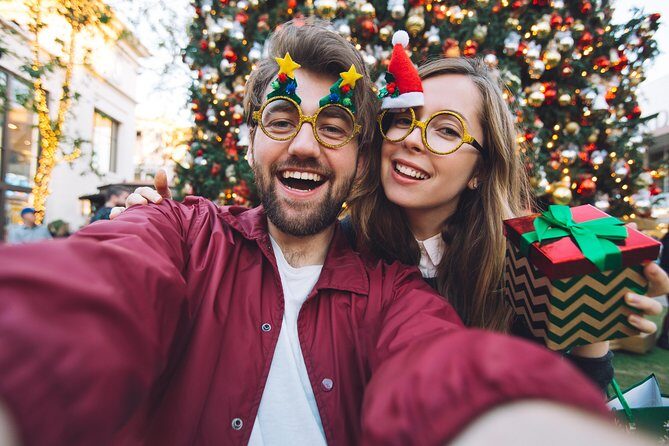 Get in the holiday spirit with a scavenger hunt by Holly Jolly Hunt in Baltimore - Exploring the Holly Jolly Hunt in Baltimore