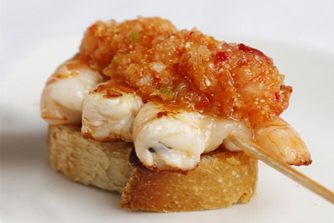 Get lost in the last classic pintxo taverns - A Deep Dive into the Pintxo Tradition