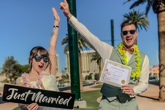 Get Married at the Fabulous Las Vegas Sign + Photos - A Detailed Look at the Experience