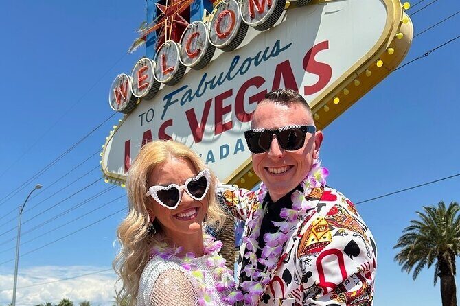 Get Married at the Fabulous Las Vegas Sign + Photos - Authentic Feedback from Couples
