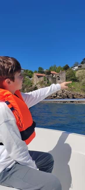 Get to know Hondarribia by sea. Audio-guided boat tour - Key Points
