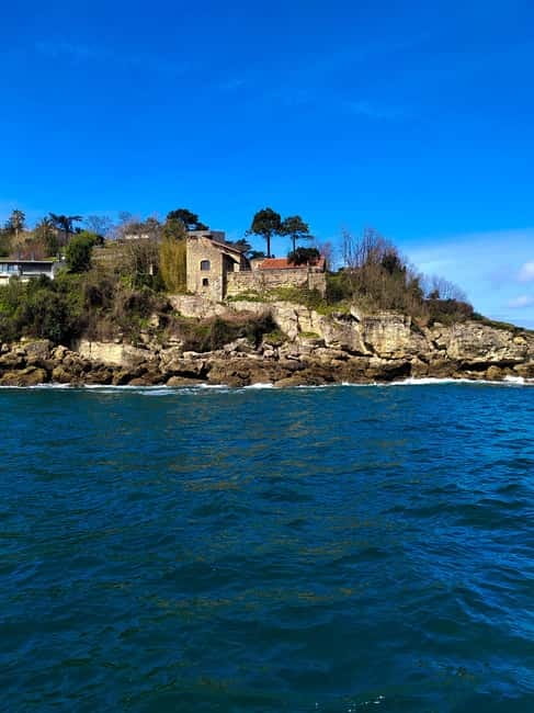 Get to know Hondarribia by sea. Audio-guided boat tour - The Itinerary: What You’ll See and Hear
