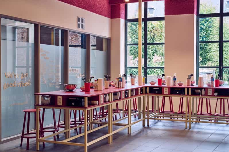 Ghent: Belgian Waffle-Making Workshop with Beer Tasting - Practical Details & Group Atmosphere