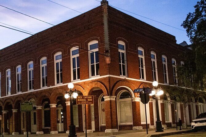 Ghost Investigation Tours with Interactive Paranormal Experience - The Guide and Group Size