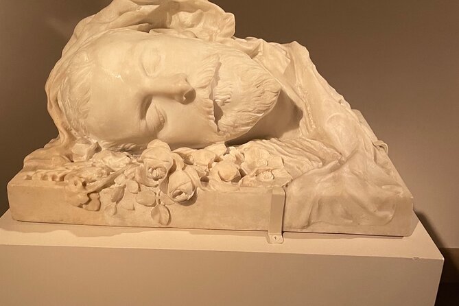 Ghost Stories: A Mysterious, Macabre Tour in the Metropolitan Museum - Who Is This Tour Best For?