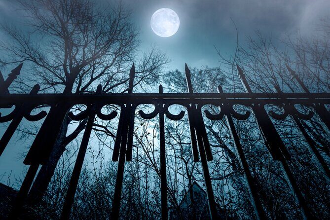 Ghost stories of Boston Night Tour - A Spooky Stroll Through Boston’s Haunted Past: The Ghost Stories of Boston Night Tour