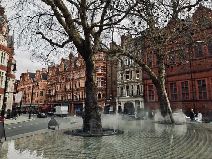 Ghost Tour of Mayfair - Setting the Scene: Starting Point and Atmosphere