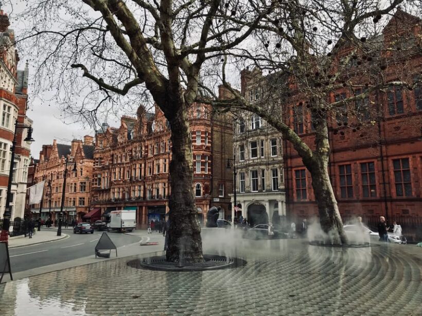 Ghost Tour of Mayfair - Green Park and Clarence House: Nature and Nobility