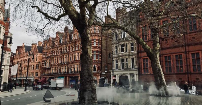 Ghost Tour of Mayfair - Final Stop: St. James’s Palace