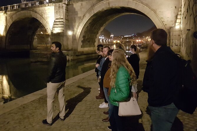 Ghosts and Crimes of Rome Night Walk - Meeting the Knowledgeable and Engaging Tour Guides