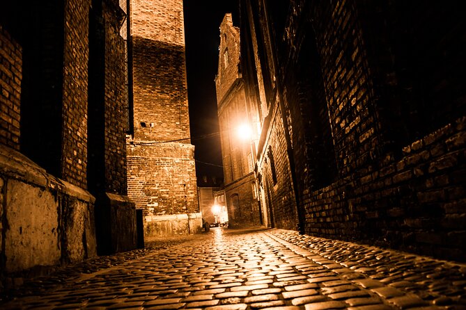 Ghosts and Legends Walking Tour in Prague - Navigating the Shadows of Astronomical Clock