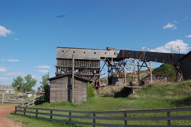 Ghosts of Drumheller: a Smartphone Audio Ghost Tour - Ghosts of Drumheller: a Smartphone Audio Ghost Tour — A Balanced Look