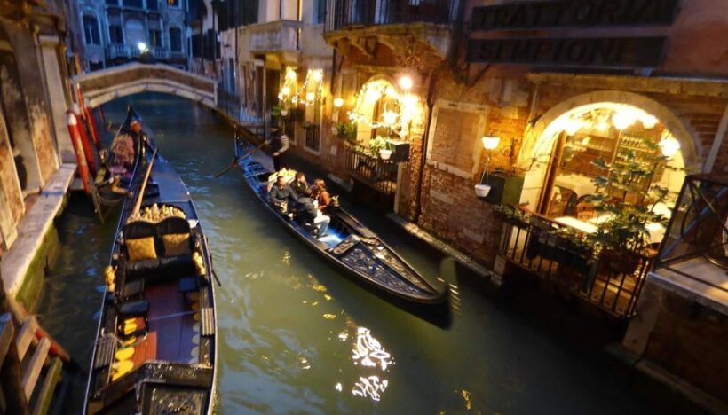 Ghosts of Venice: Castello, Malibran Theater, Cannaregio - An In-Depth Look at the Ghosts of Venice Tour