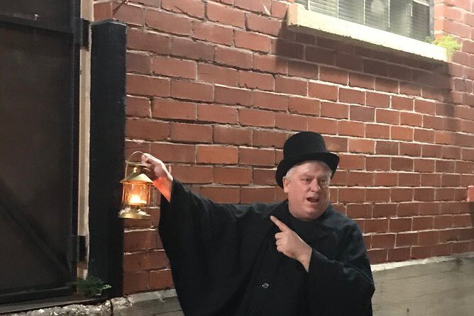 Ghosts of Winter Park - A Chilling Walking Tour! - What to Expect During the Tour