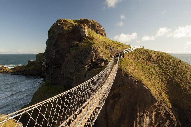 Giants Causeway & Game of Thrones Tour From Belfast - Transportation and Amenities
