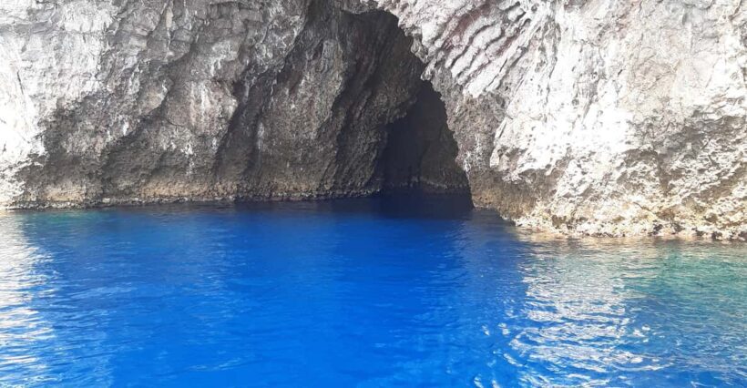 Giardini Naxos: Isola Bella and Grottos Cruise with Aperitif - FAQ: Your Questions Answered