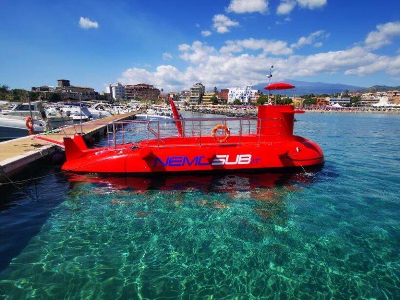 Giardini Naxos: Semi-Submarine Tour to Isola Bella - Marine Encounters and the Guide