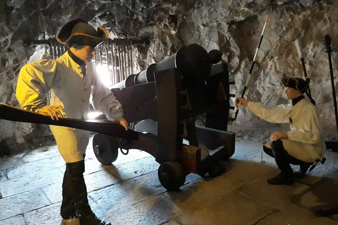 Gibraltar Sightseeing : Classic Rock Tour Plus World War 2 Tunnels (Private) - Traveler Reviews and Experiences