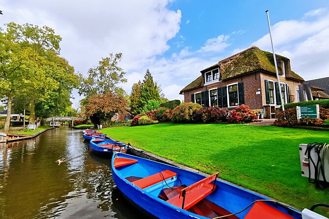 Giethoorn, Afsluitdijk, Zaanse Schans Day Tour Incl Hotel Pick Up - What Reviewers Love Most