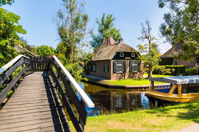 Giethoorn and Afsluitdijk Day Trip From Amsterdam With Boat Trip - Guest Reviews and Feedback