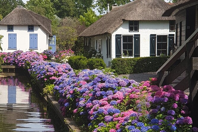 Giethoorn and Zaanse Schans Day Tour with Small Boat Ride - What Could Be Improved?