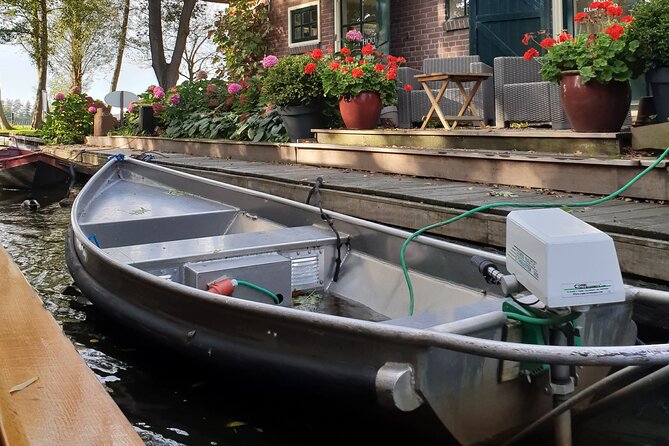 Giethoorn Day Tour from Amsterdam with Small Boat Ride - Final Thoughts: Is This Tour Worth It?