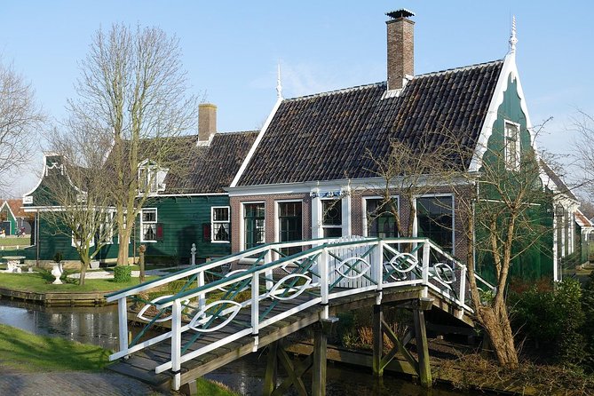 Giethoorn Private Day Tour With Canal Cruise and Windmills From Amsterdam - Booking Information and Policies