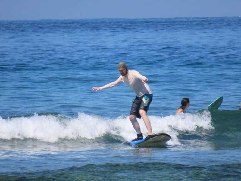 Gili Trawangan: A Surfers Paradise in the Oceans Heart - Environmental and Ethical Considerations