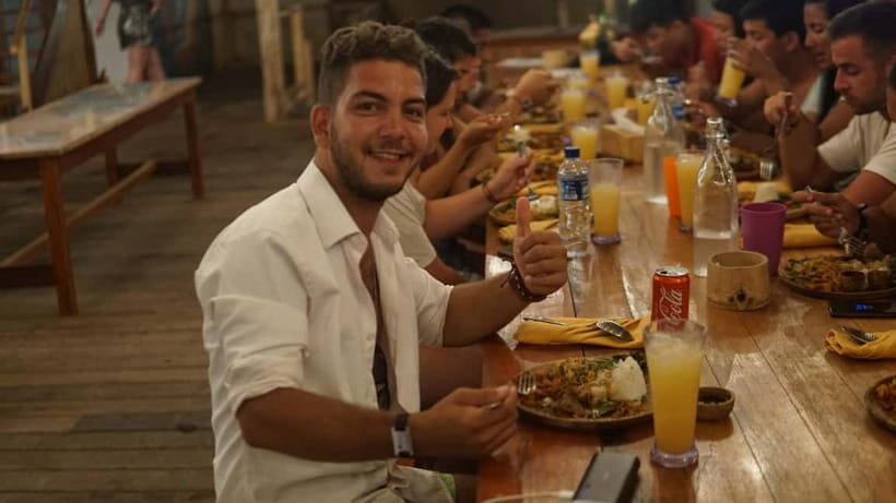 Gili Trawangan: Indonesian Family Dinner with Drink - What to Expect at the Indonesian Family Dinner
