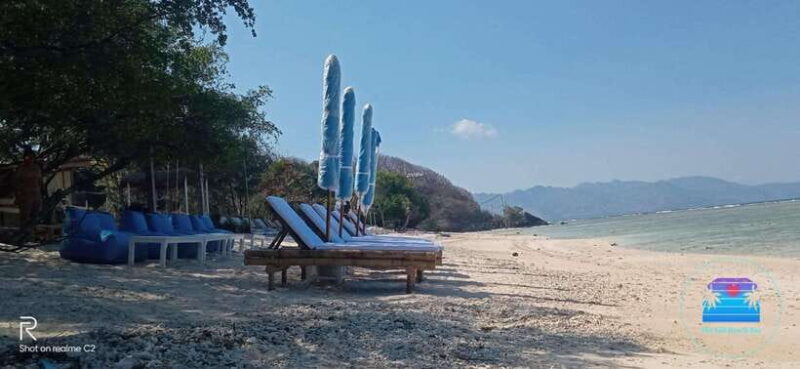 Gili Trawangan: The Beach Bar - Sunbed with Cocktail & Chill - The Itinerary in Detail