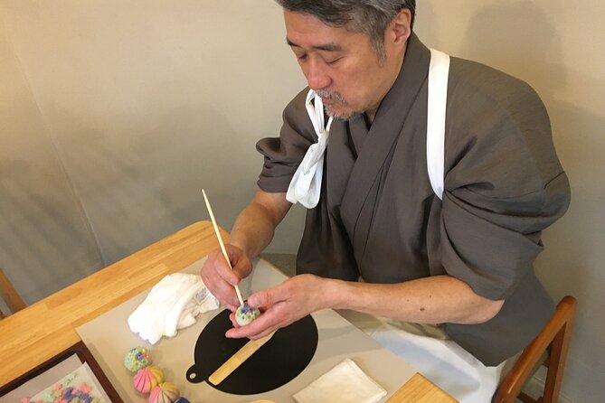 Ginza MANNENDO Wagashi Workshop With Master Yoshi - Included Materials
