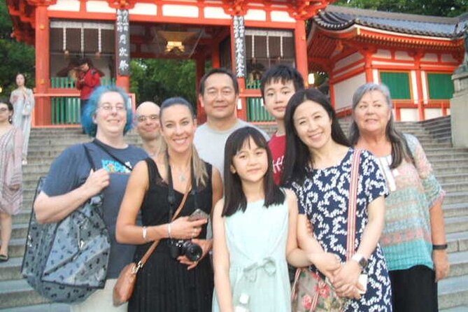Gion and Fushimi Inari Shrine Kyoto Highlights With Government-Licensed Guide - Walking Tour Experience and Accessibility