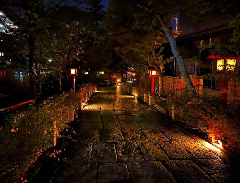 Gion Night Walk: Geisha & Hidden Kyoto - Is It Worth the Price?